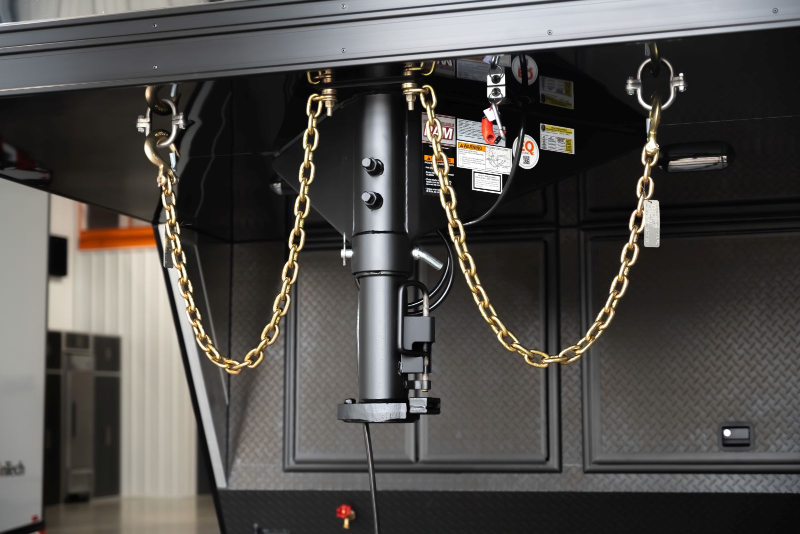 2025-InTech-Trailers-36'-Custom-Gooseneck-Bathroom-Race-Trailer-iCon ...