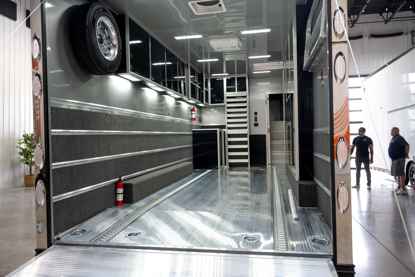 2025-InTech-Trailers-36'-Custom-Gooseneck-Bathroom-Race-Trailer-iCon ...