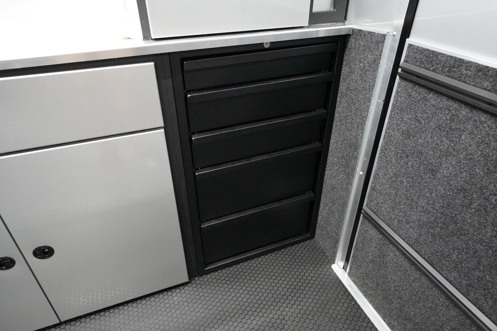 2025-ATC-Trailers-ROM-450-24′-WITH-PREMIER-PACKAGE!-8.5’-x-24’—5.2k ...