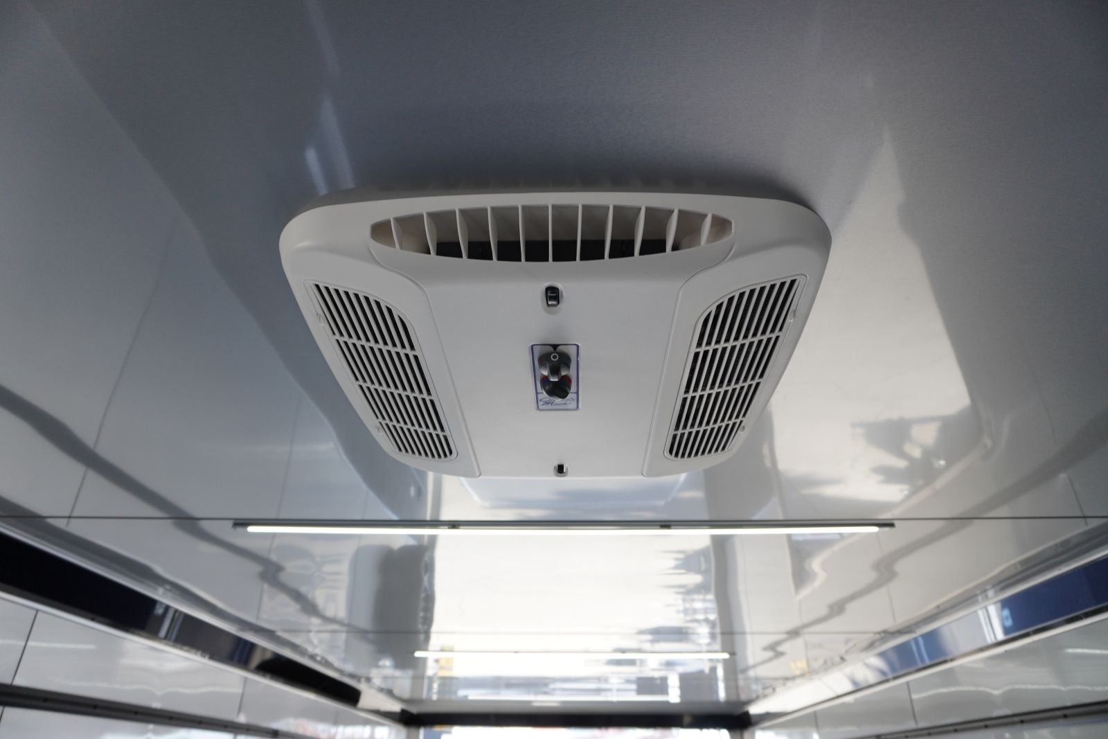 2025-ATC-Trailers-ROM-450-24′-WITH-PREMIER-PACKAGE!-8.5’-x-24’—5.2k ...