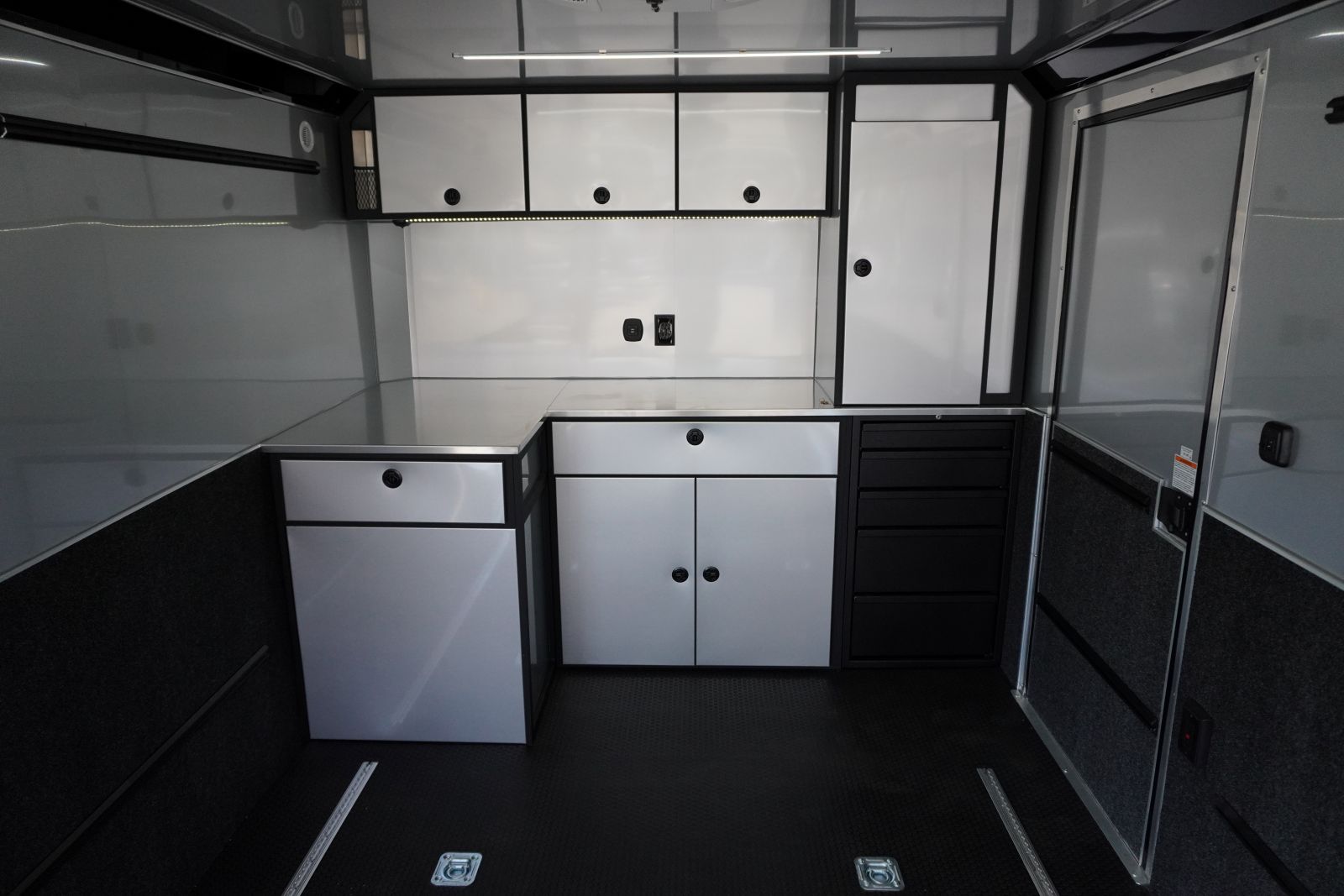 2025-ATC-Trailers-ROM-450-24′-WITH-PREMIER-PACKAGE!-8.5’-x-24’—5.2k ...